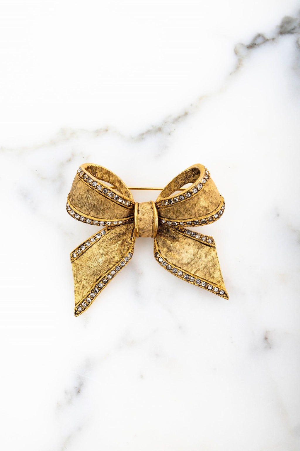 Ribbon Pin – Elizabeth Cole Jewelry
